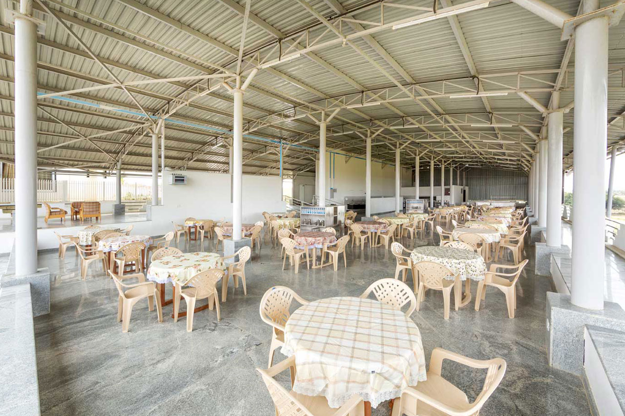 About BIYC – Bellur Iyengar Yoga Center