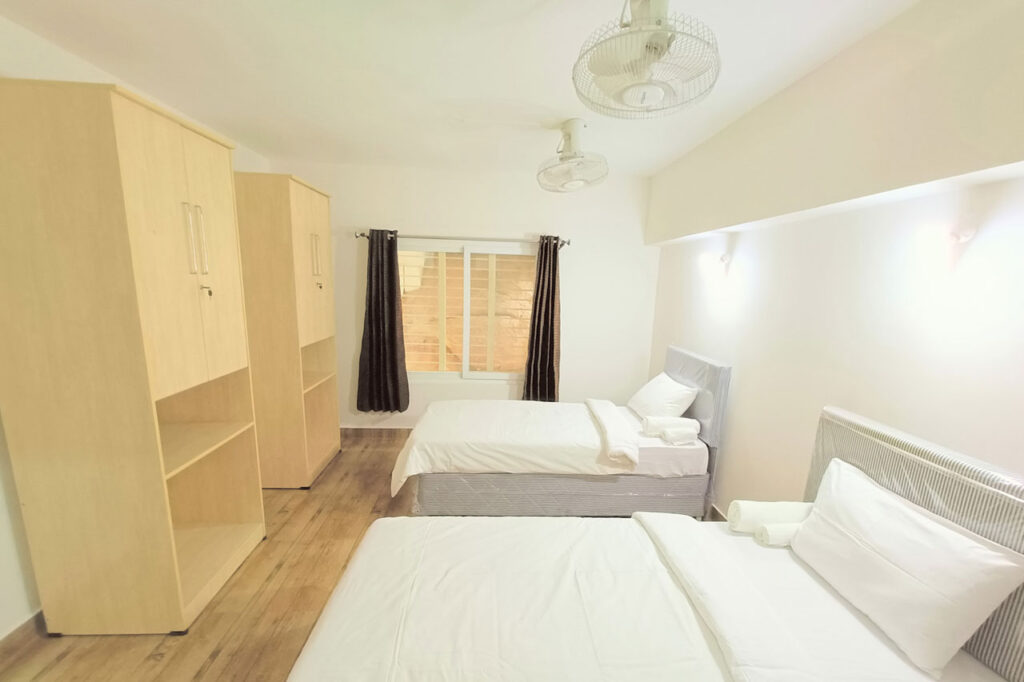 About BIYC – Bellur Iyengar Yoga Center